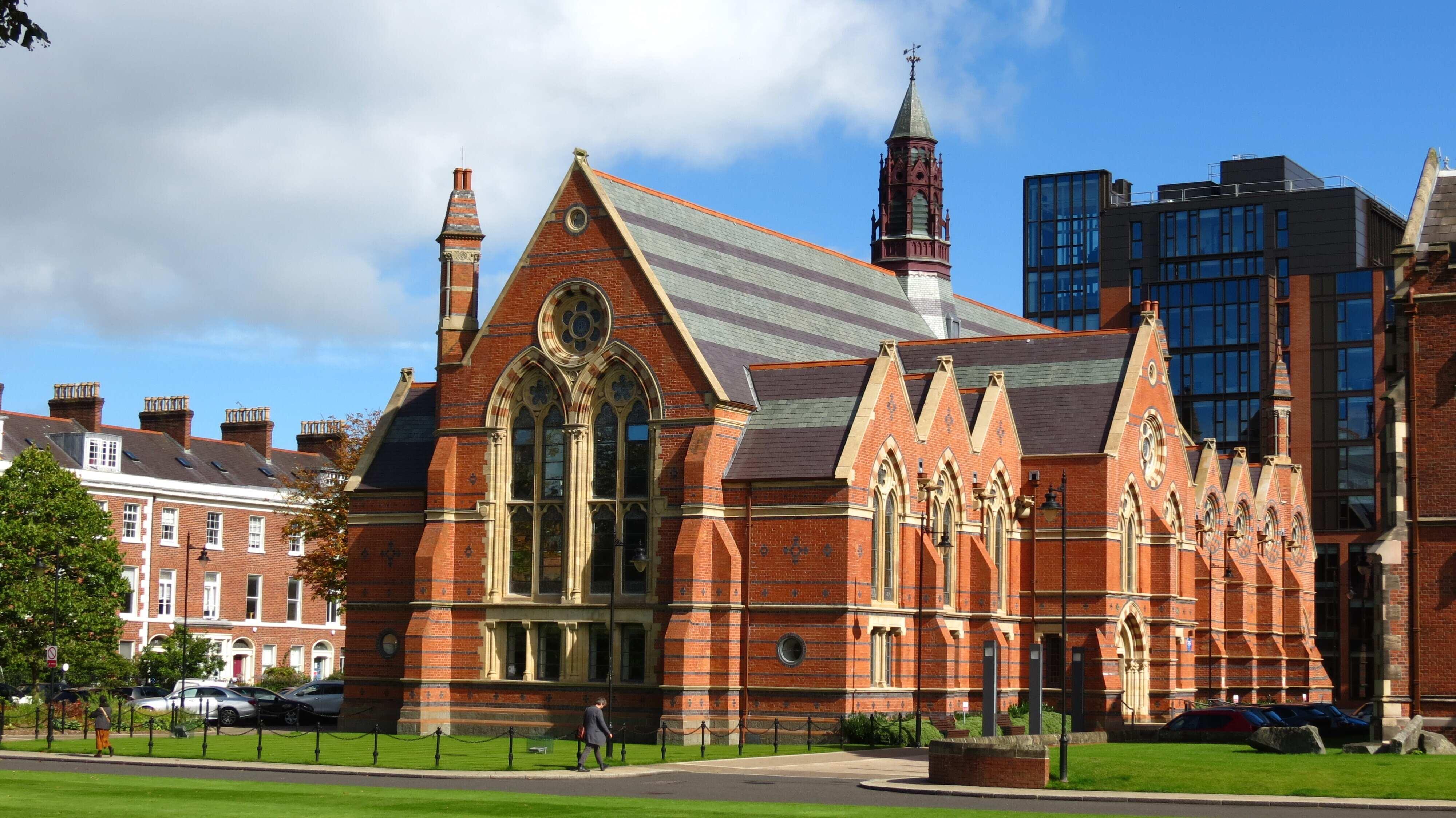 Queen's University Belfast Admissions 2025: Application Deadline, Eligibility & Fees